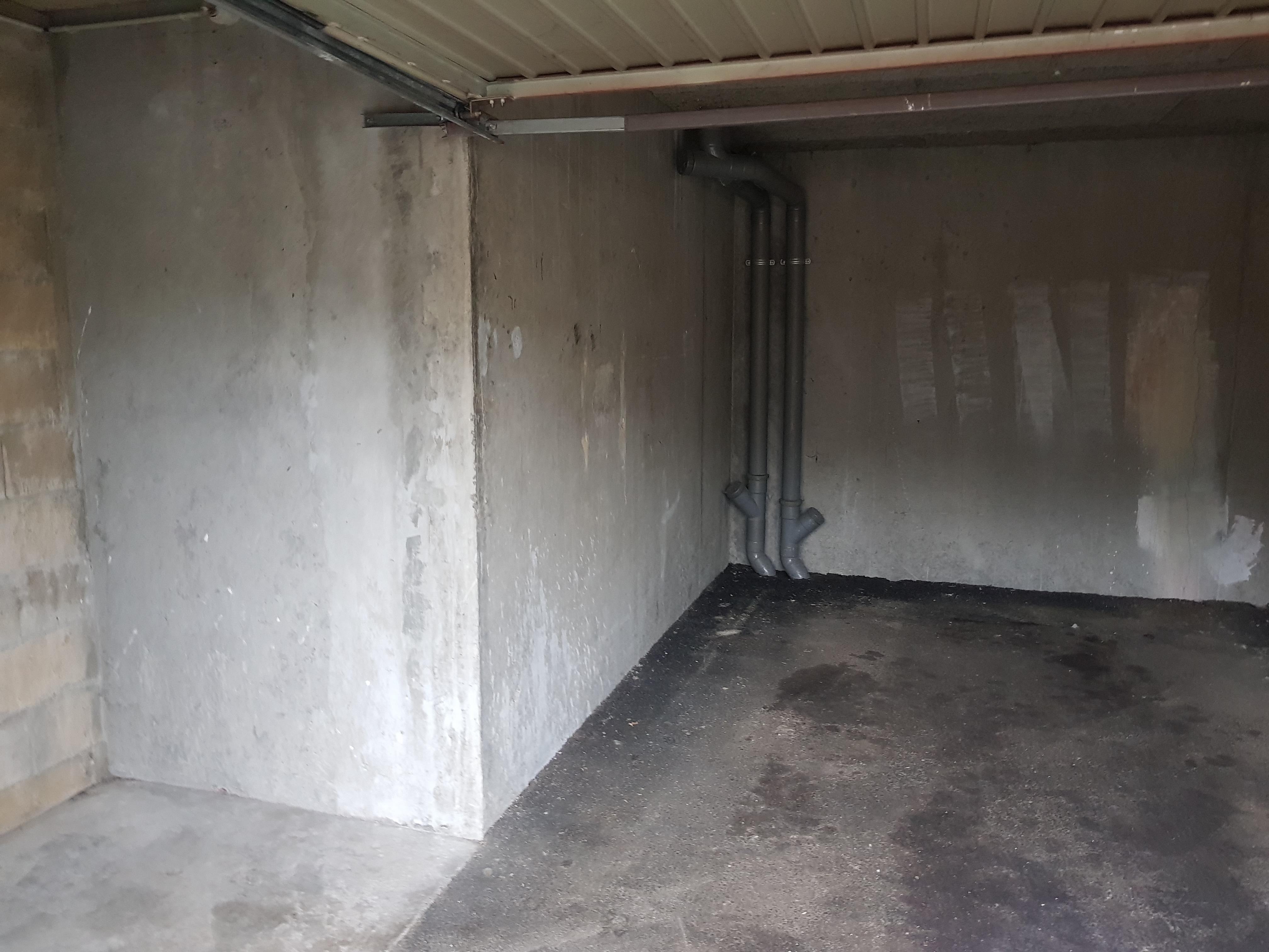 Grand box pour stockage ou voiture - Belfort - 90000 - 16 m²