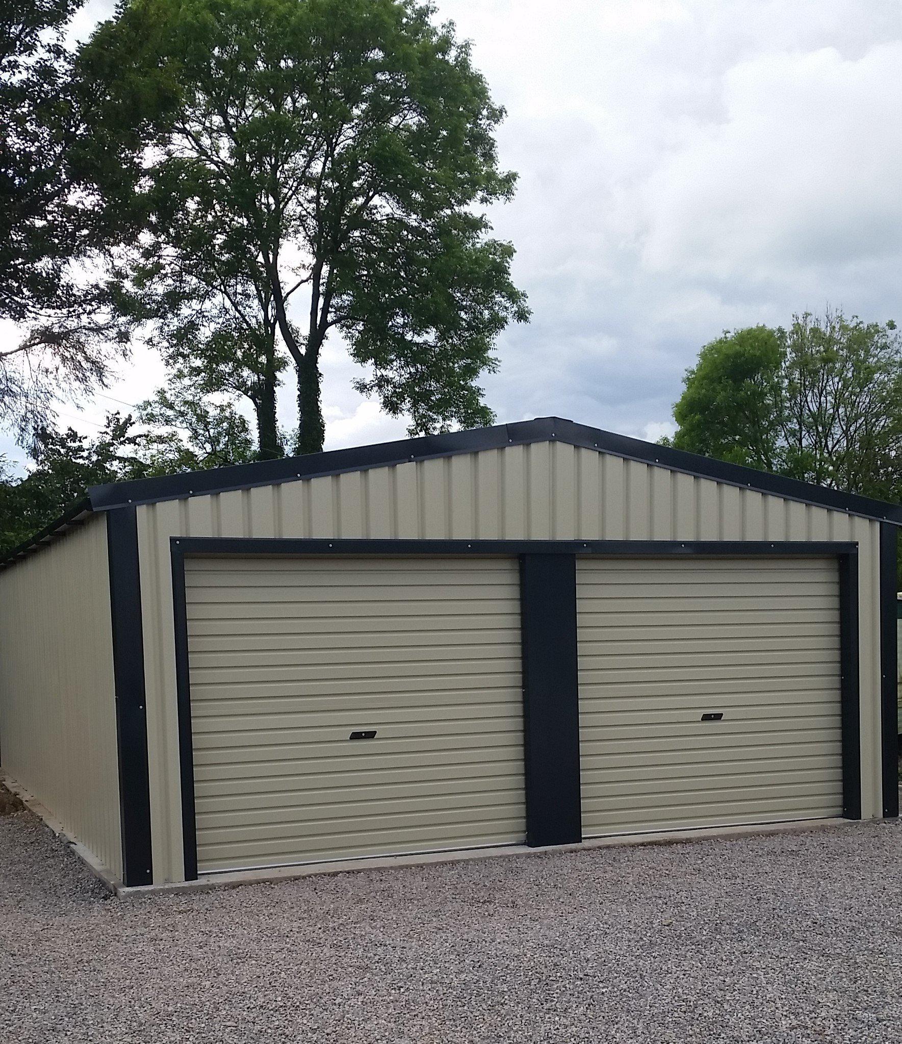 Box / garages 45 m³ / 18 m² - Agen - 47000 - 18 m²