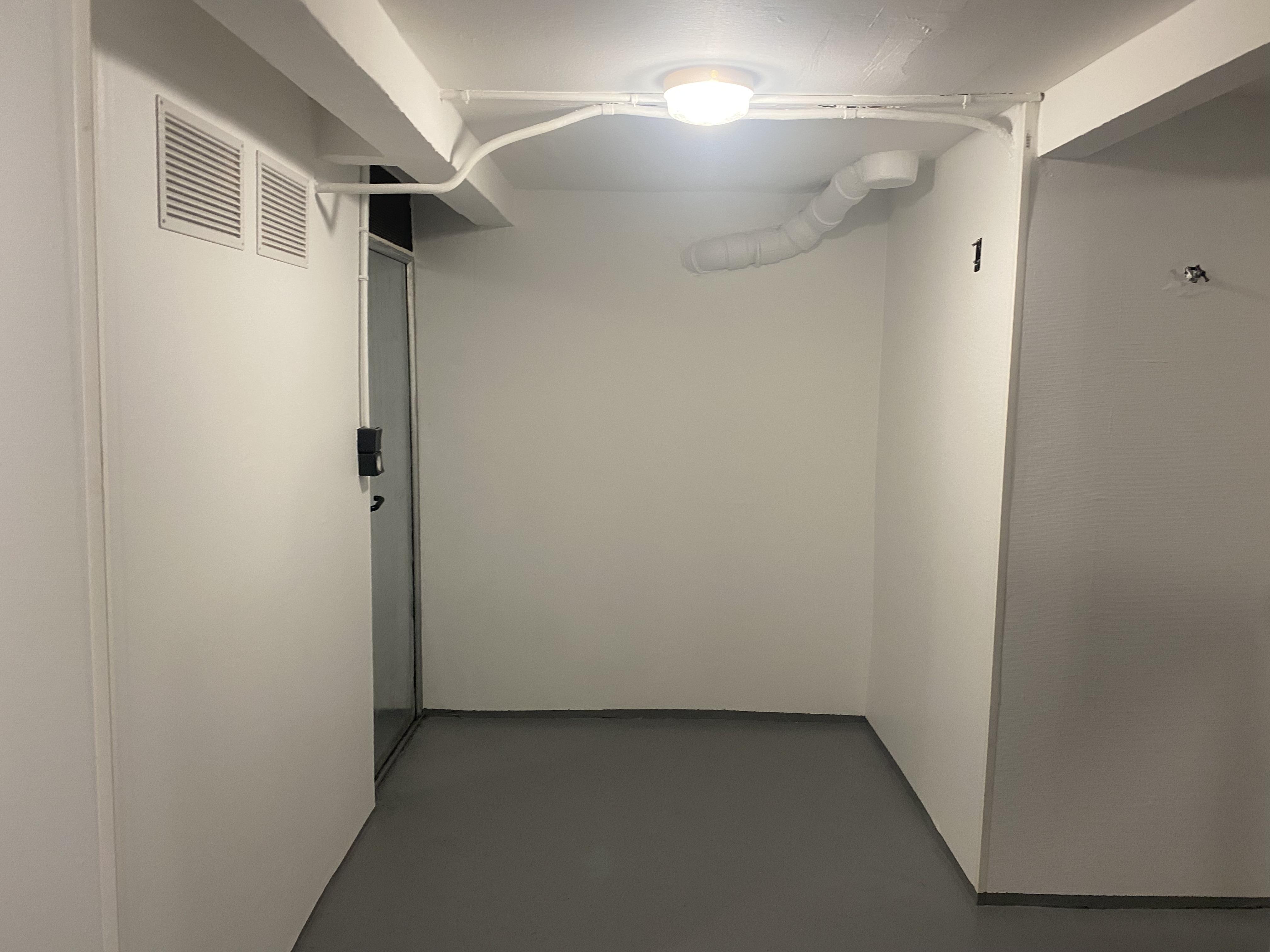 Cave/box de stockage sécurisé et rénové - 27m² - Paris 15ème - Paris ...