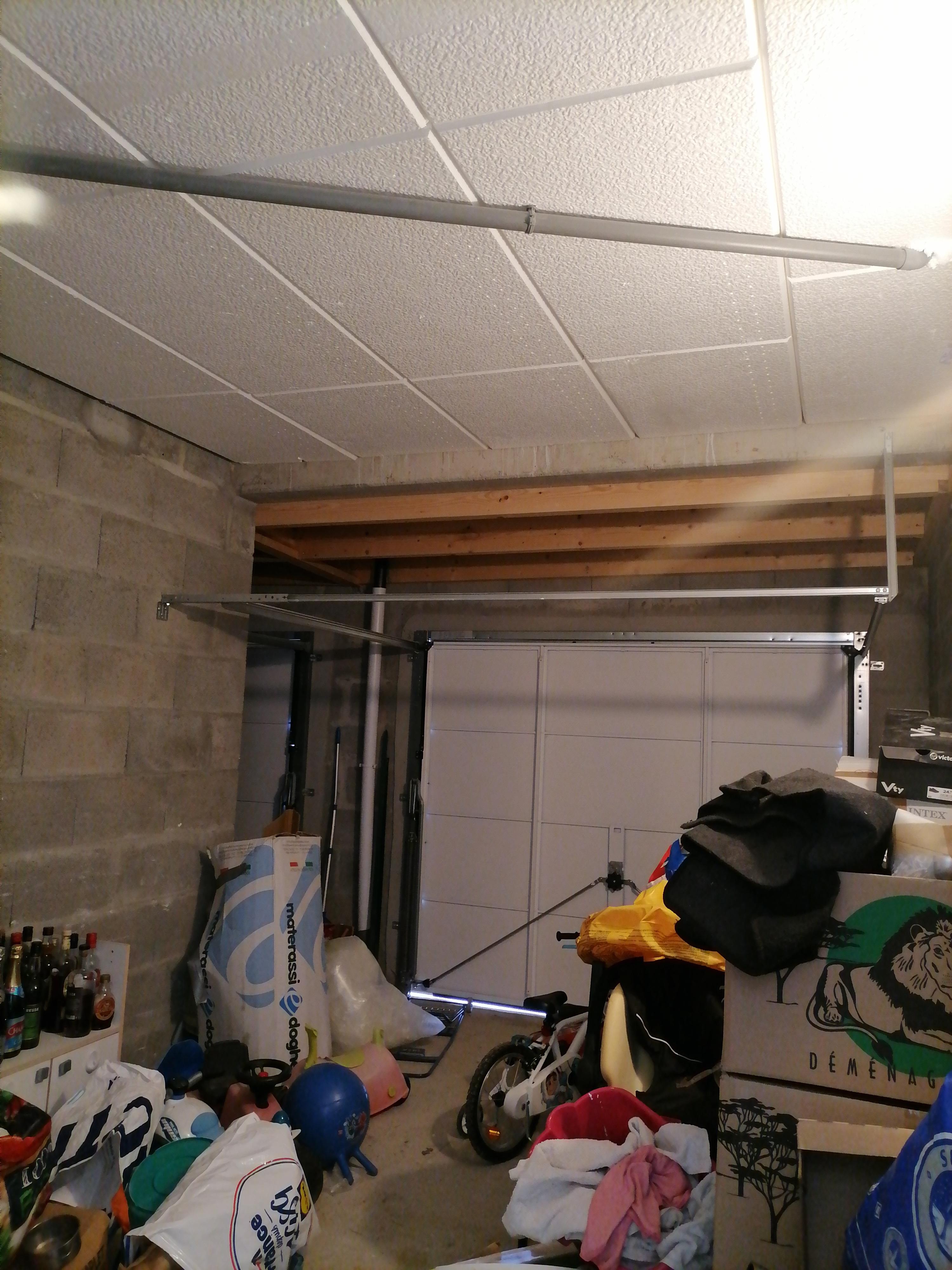 Double garage de stockage et parking fermé 30m2 - Saint-Thuriau - 56300 ...