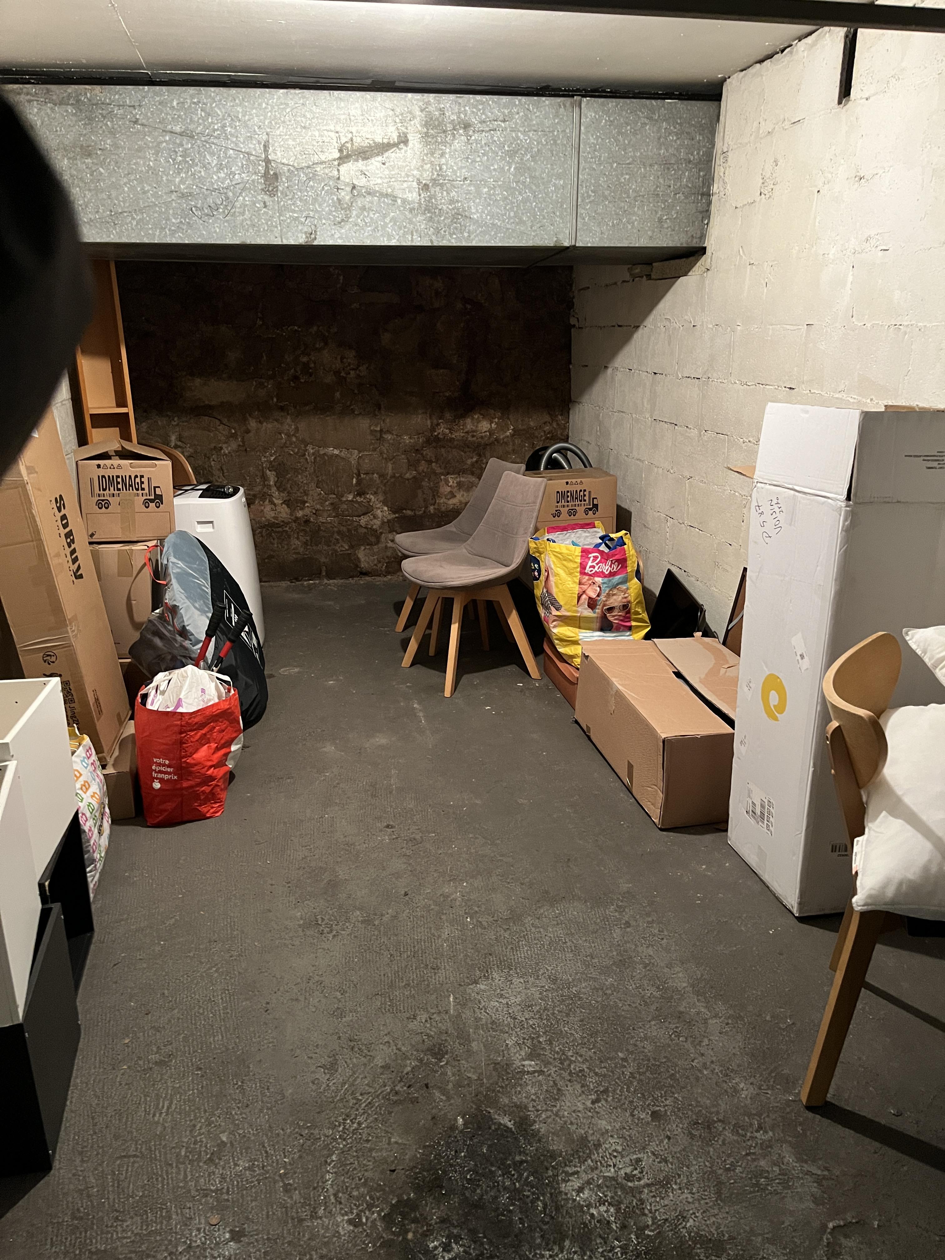 Box de stockage sécurisé - 14m² - Paris - Paris - 75019 - 14 m²