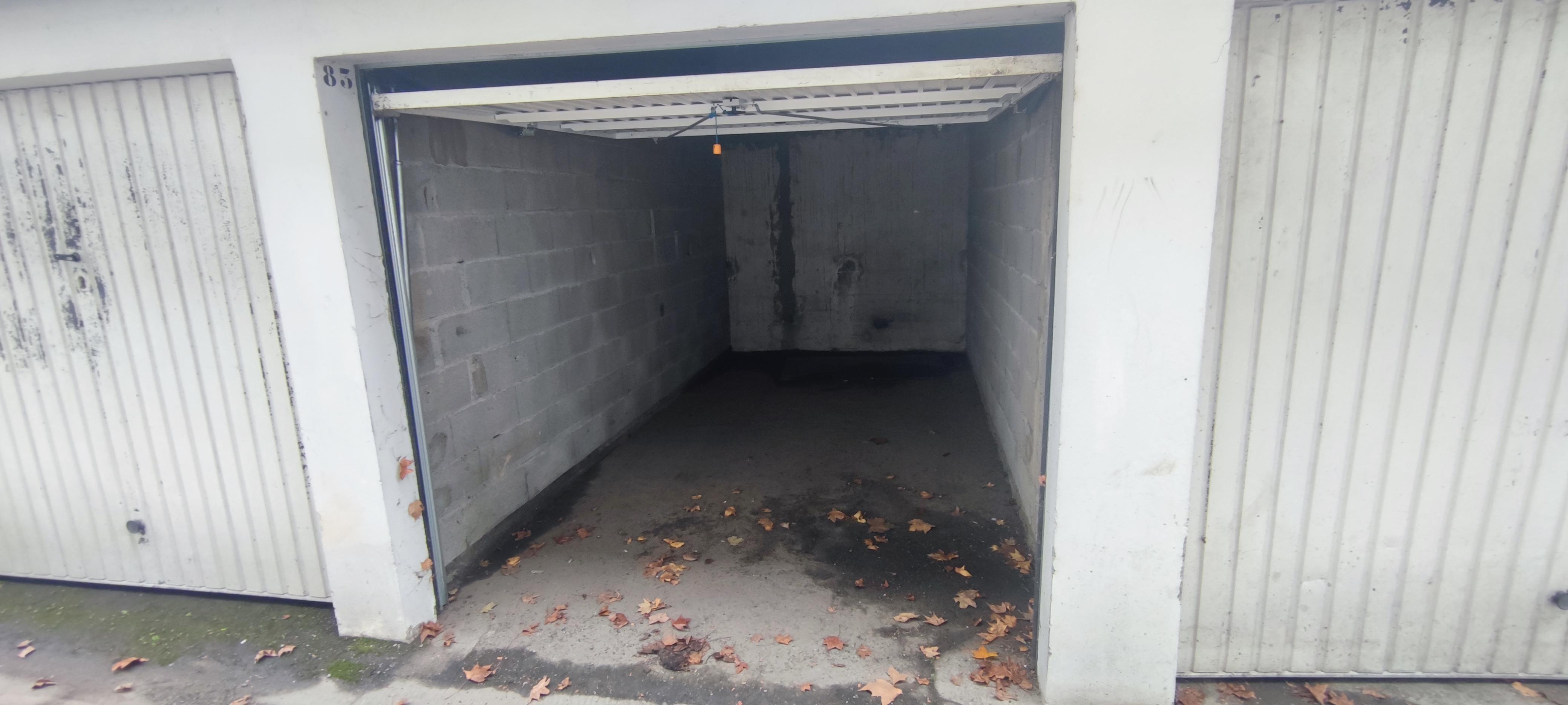 Garage/ box de 11 m² à louer - Pau - 64000 - 11 m²