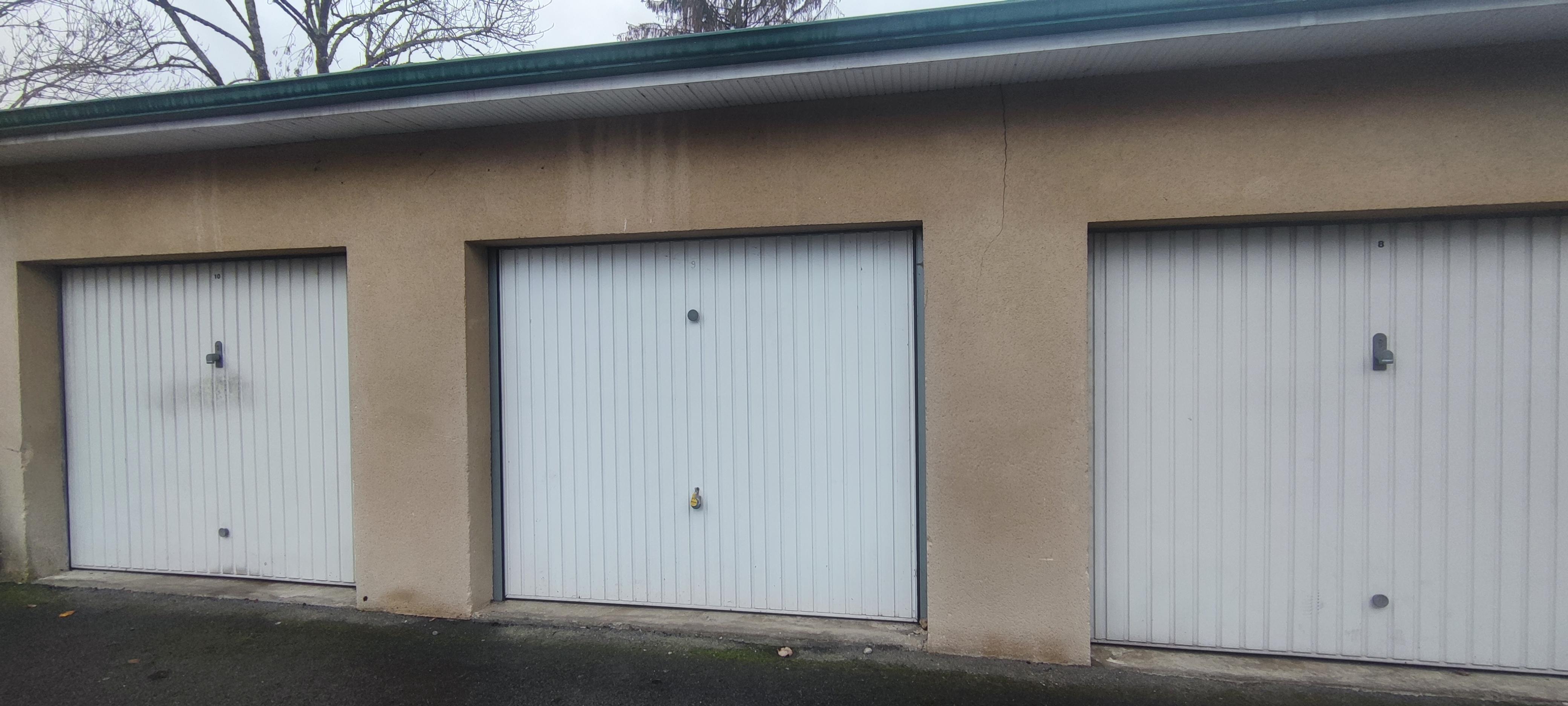 Garage/box de stockage de 17 m² à louer - Lescar - 64230 - 17 m²