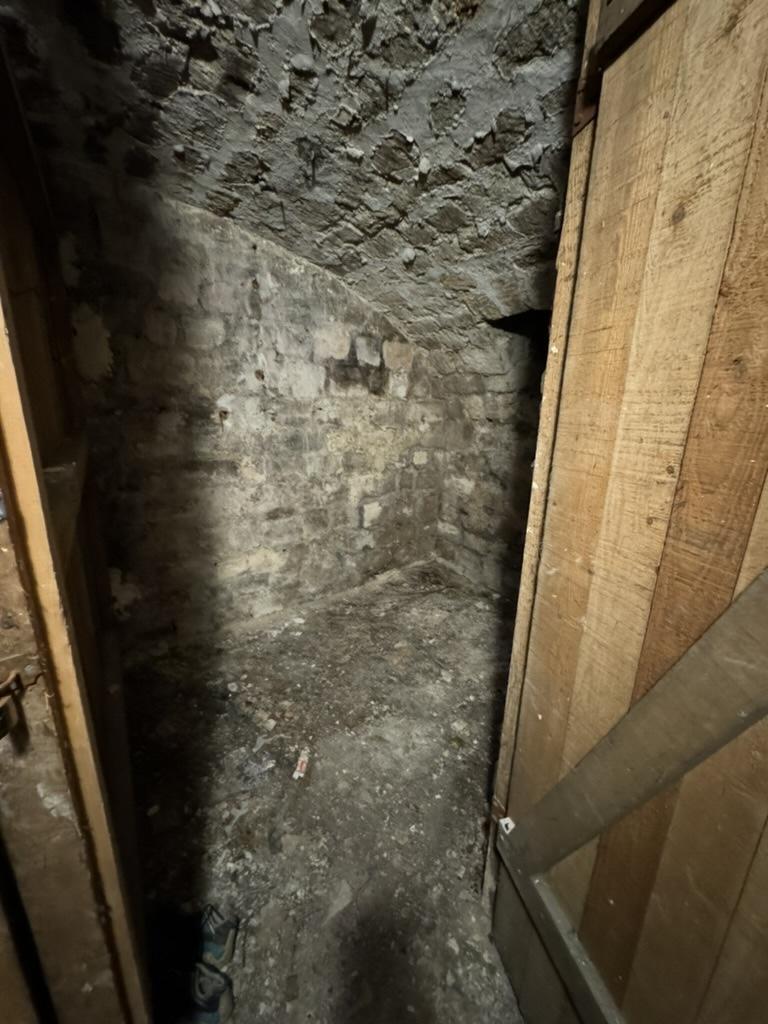 Cave 5 m2 - 35 rue Pouchet - Paris 17ème - Métro Brochant - Paris ...