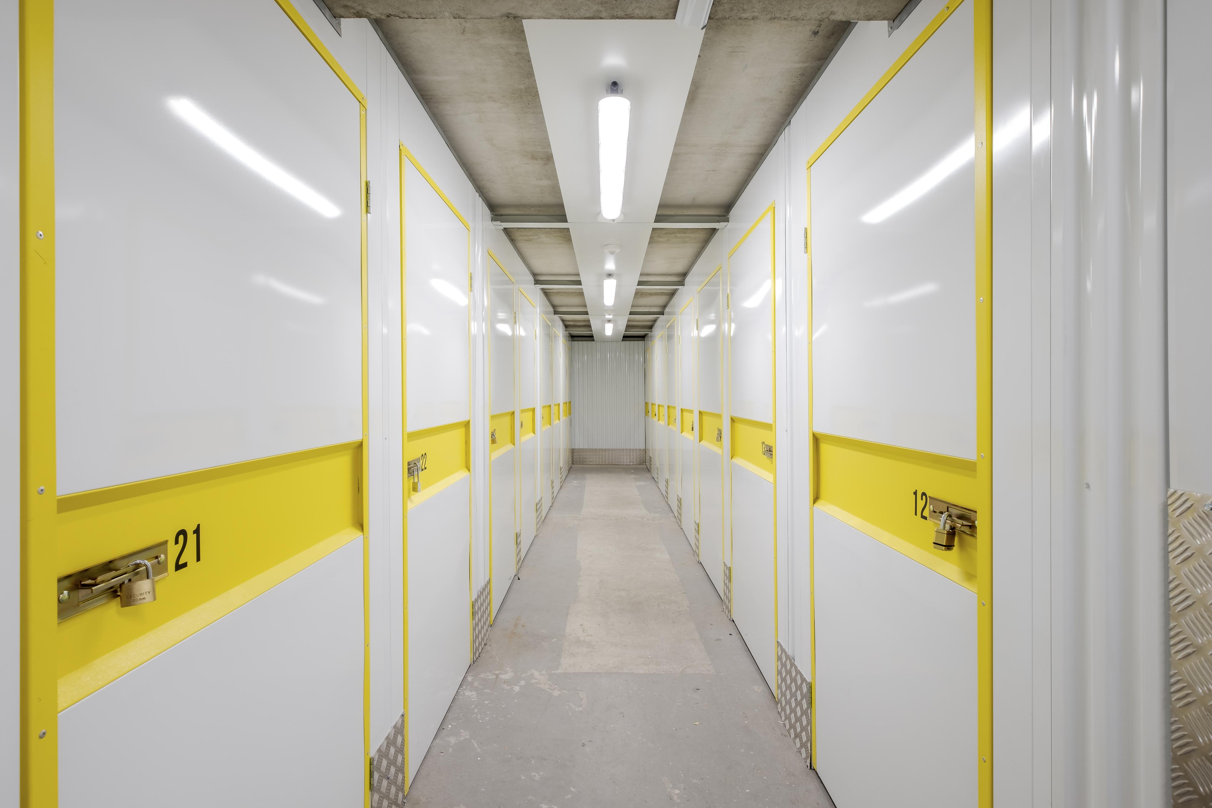 Box de stockage sécurisé - 12m2 - Roanne centre - Roanne - 42300 - 12 m²