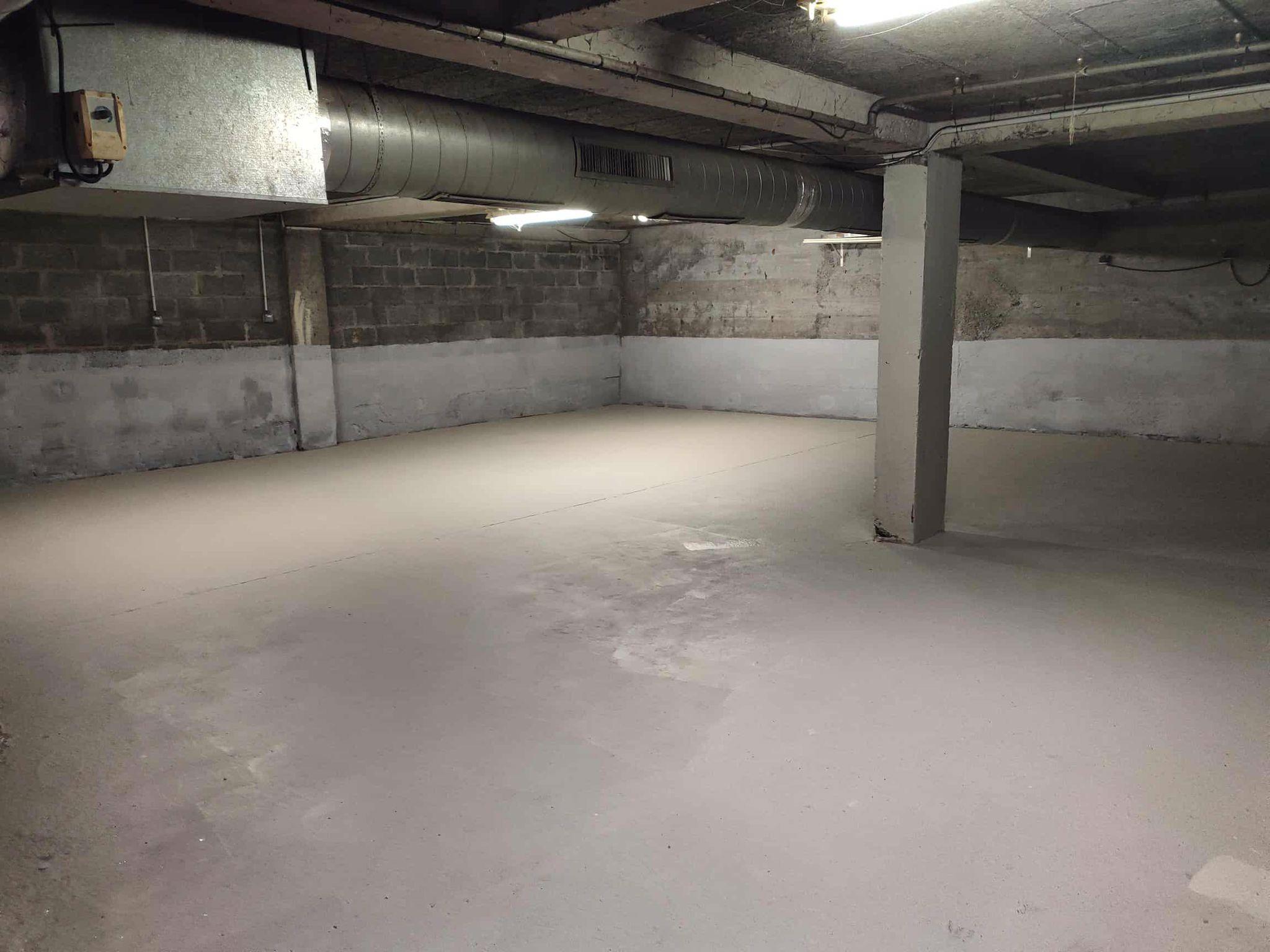 Box de stockage sécurisé 20 m' Lille Centre UGC,' - Lille - 59800 - 20 m²