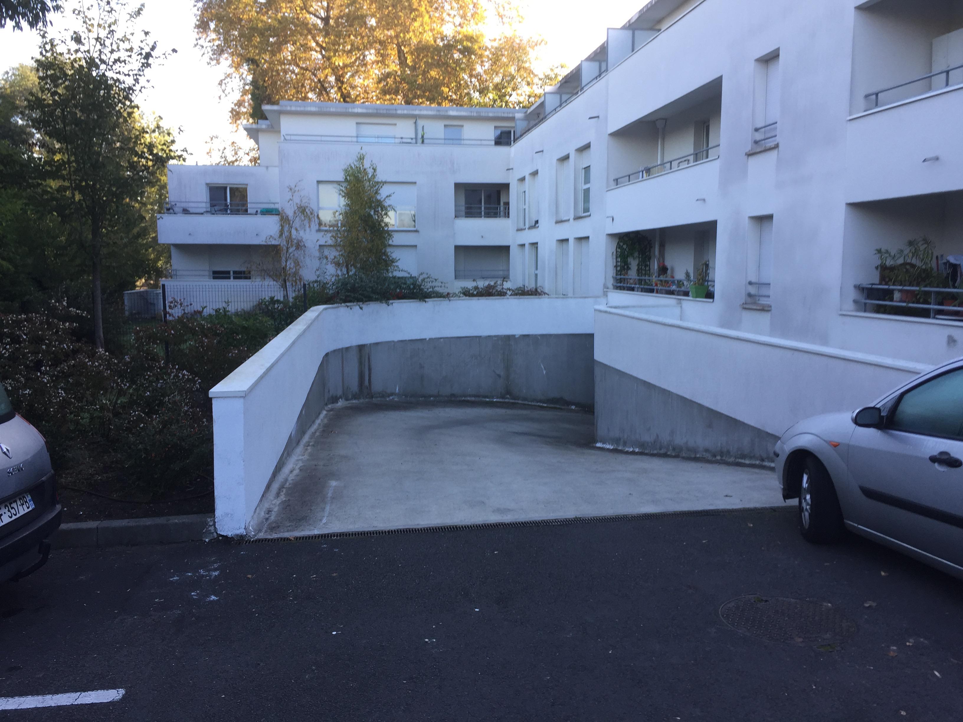 Parking Mérignac - Mérignac - 33700 - 14 m²
